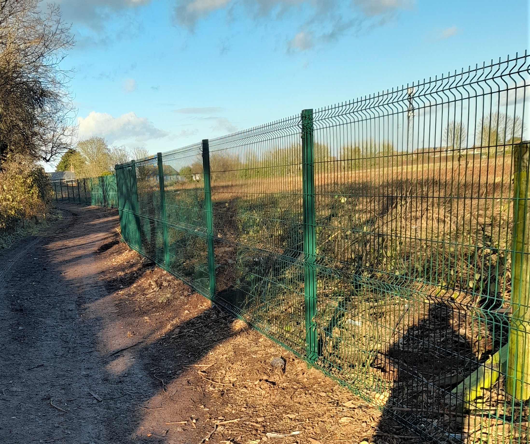 Developer fixes 'unsafe' fence - Downend Voice