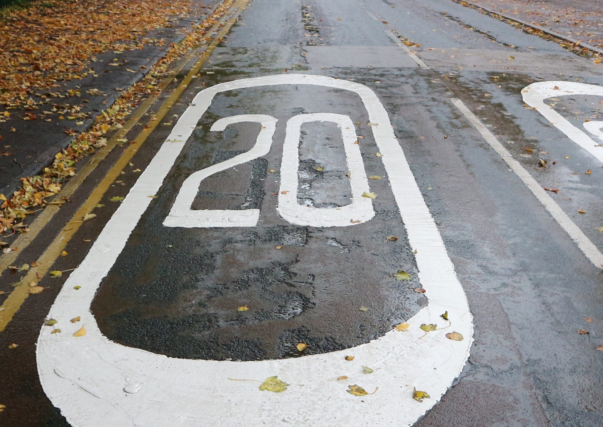 'Dangerous' speed marking is repainted - Downend Voice